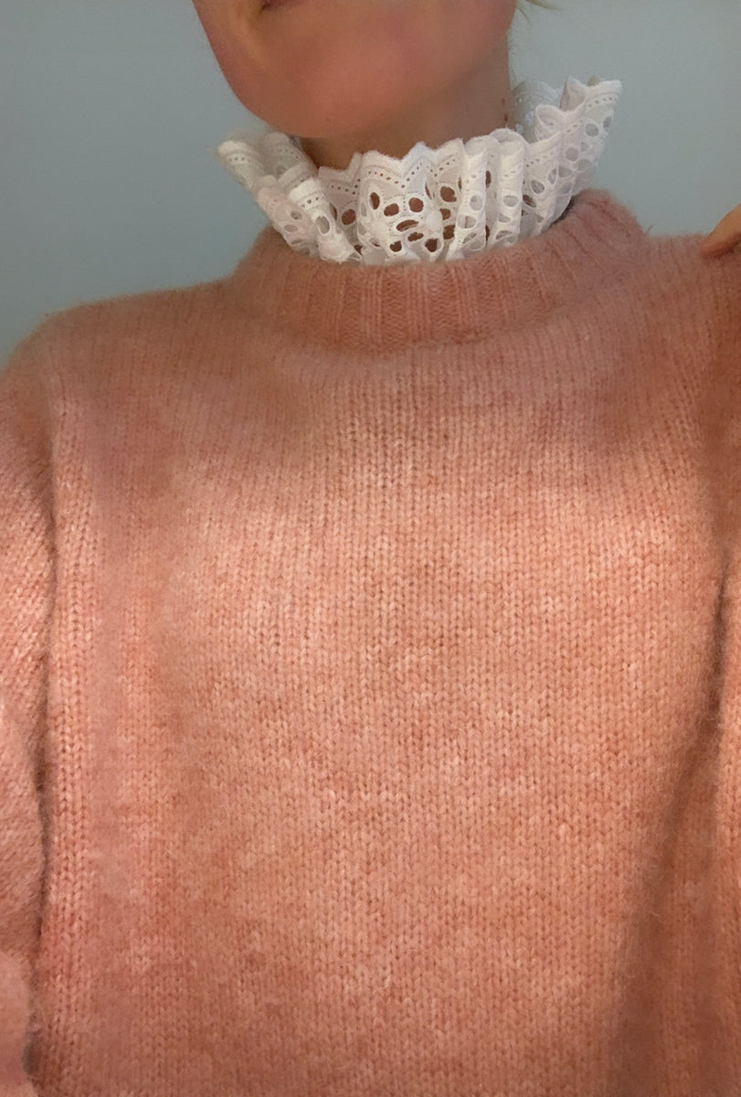 The 'Charlotte’ Broderie Anglaise frill neck collar (women’s)